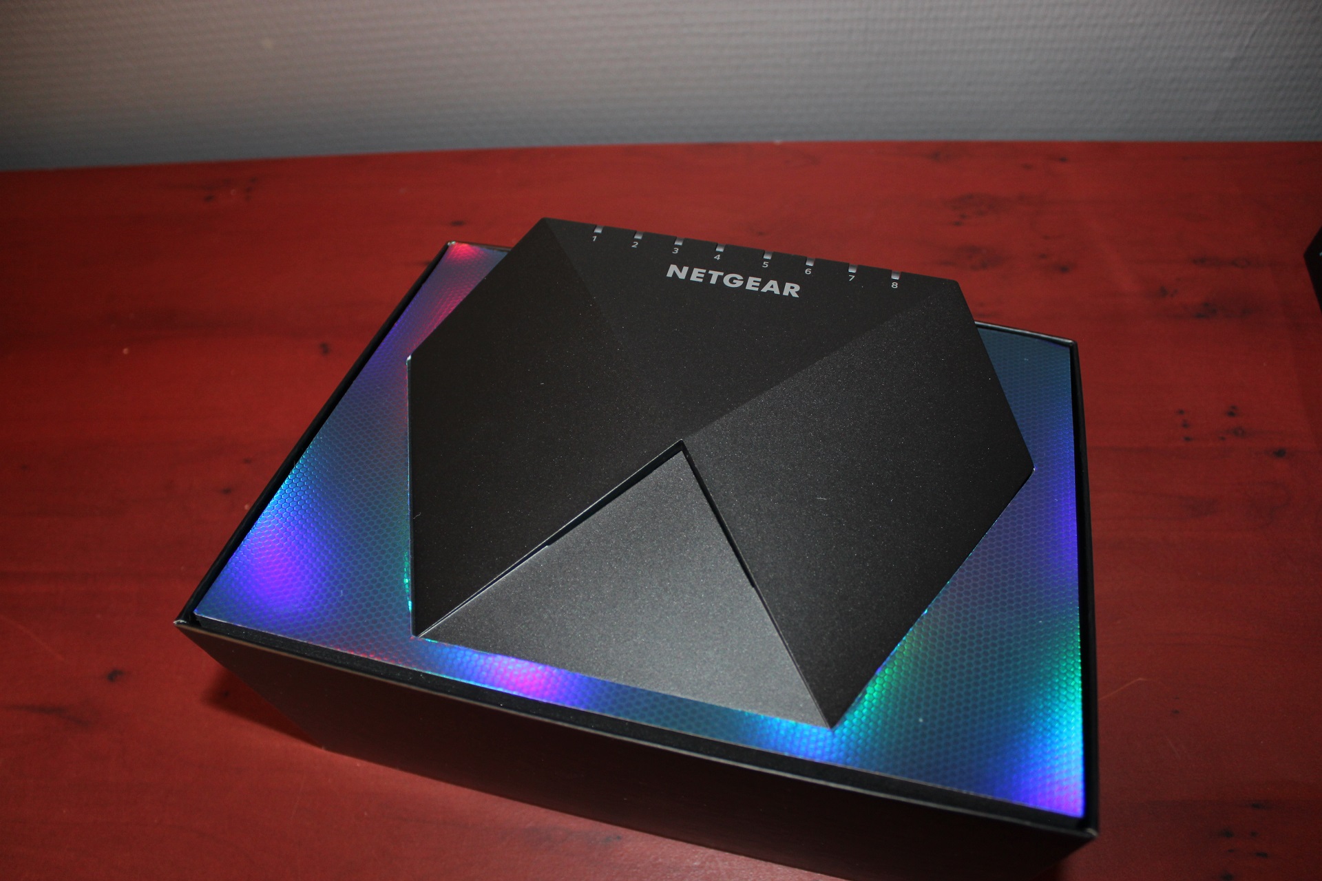 Test Netgear Nighthawk S8000 - Un switch spécialisé Gaming et Streaming