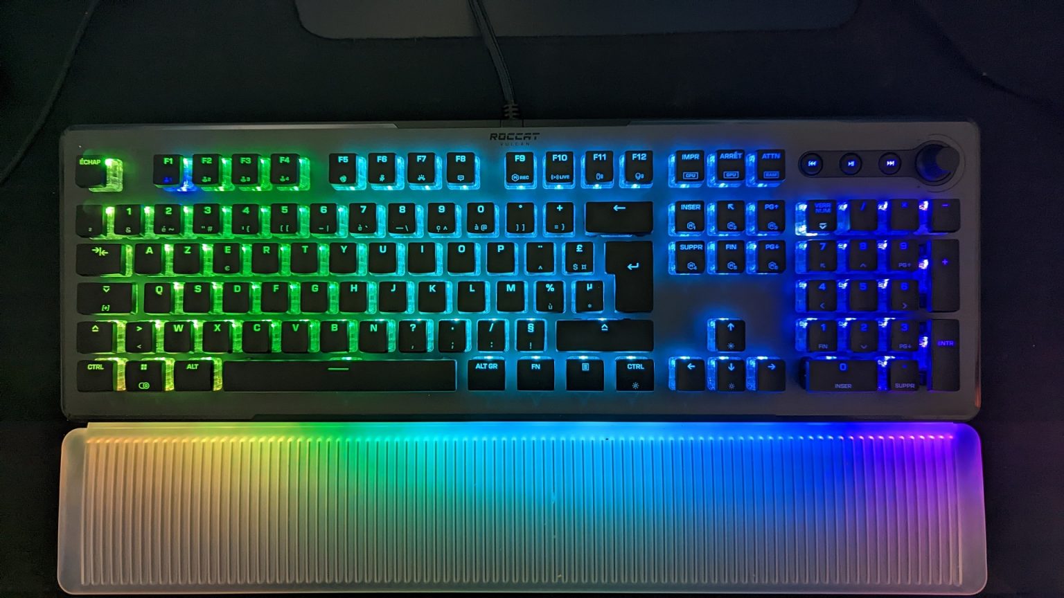 Test Roccat Vulcan II Max - Un clavier gaming à la luminosité ...