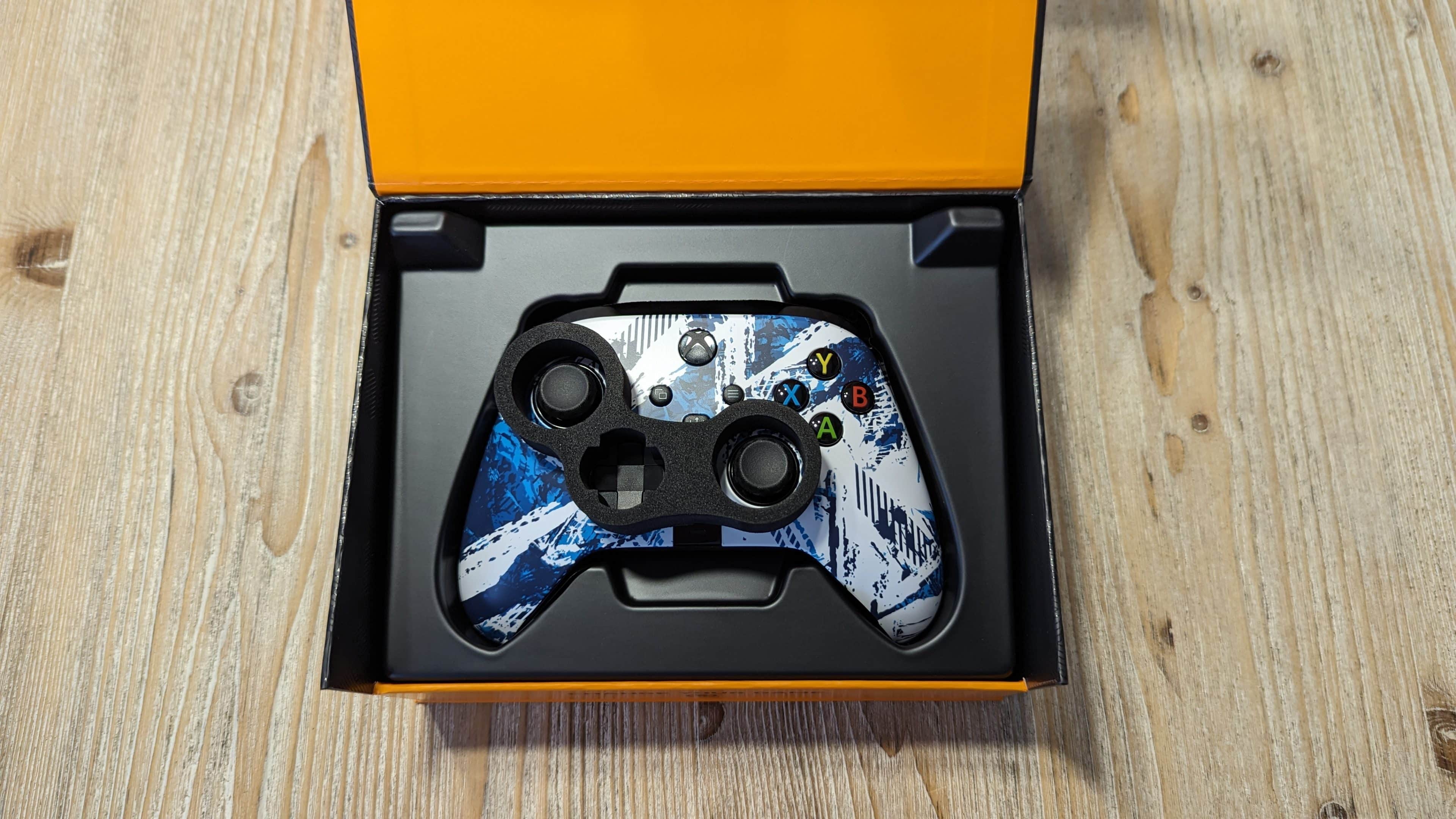 Test SCUF Instinct Pro - Une excellente manette Xbox haut de gamme