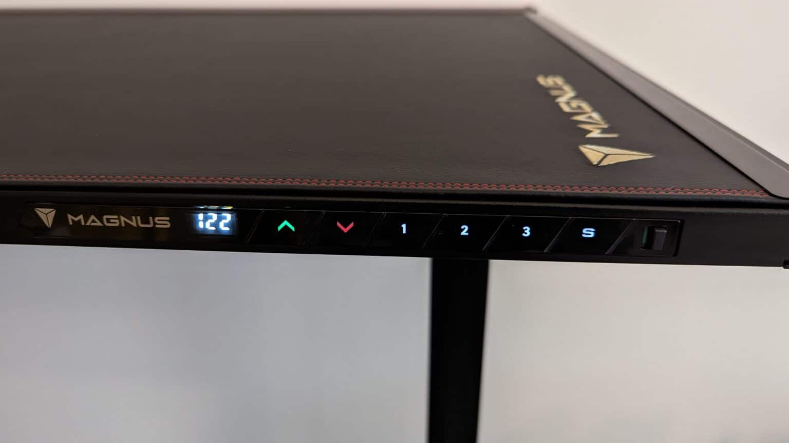 Test Secretlab MAGNUS Pro - Un bureau assis-debout de qualité et ...